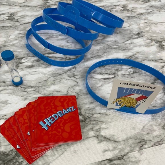Spin Master | Toys | Hedbanz Family Game | Poshmark